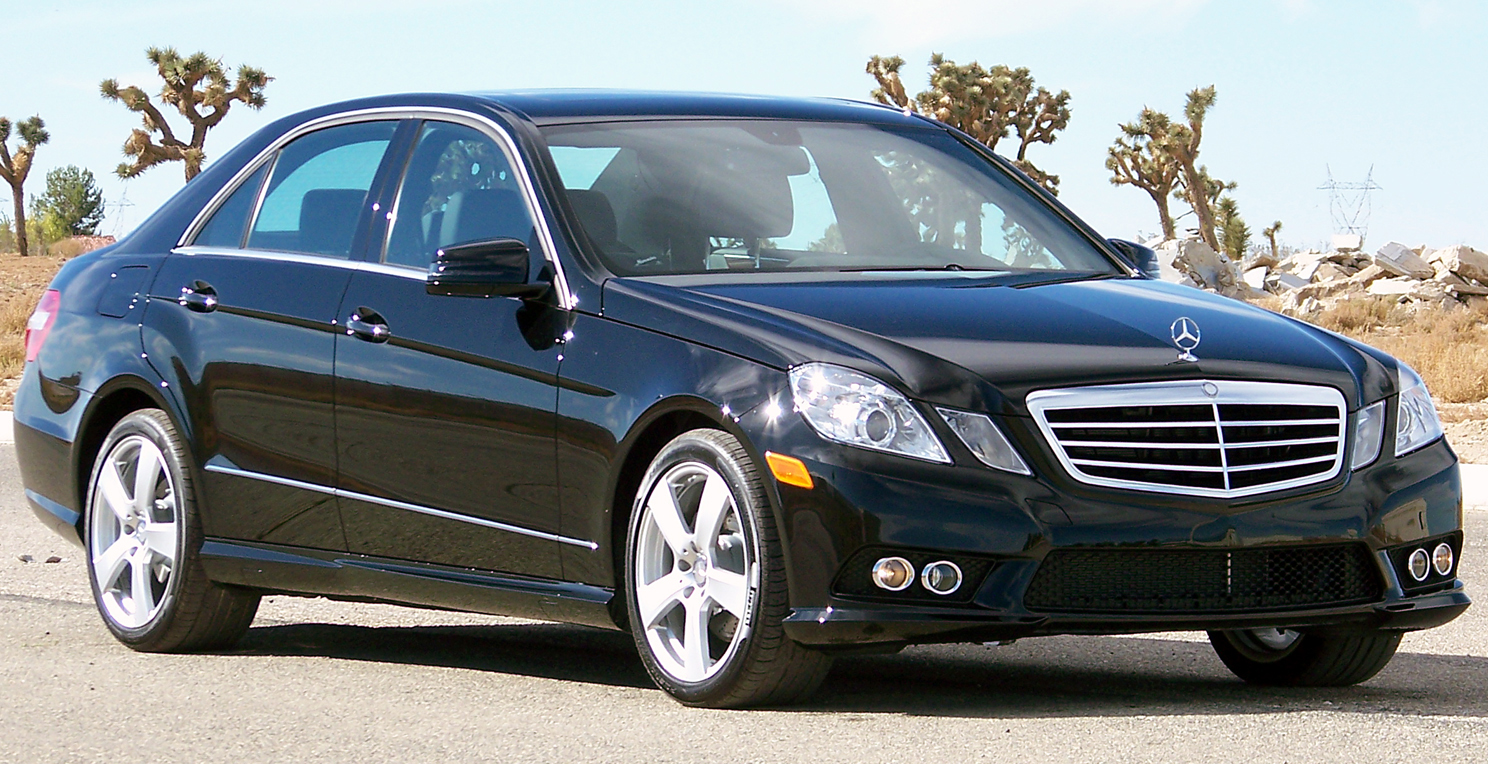 Fomento no cambiará la normativa de los VTC